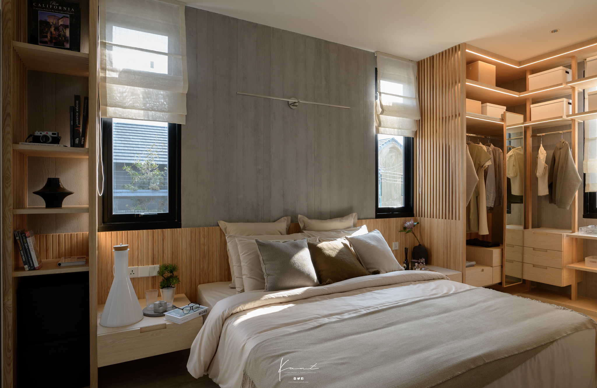 Noble Gable Watcharapol | KANT