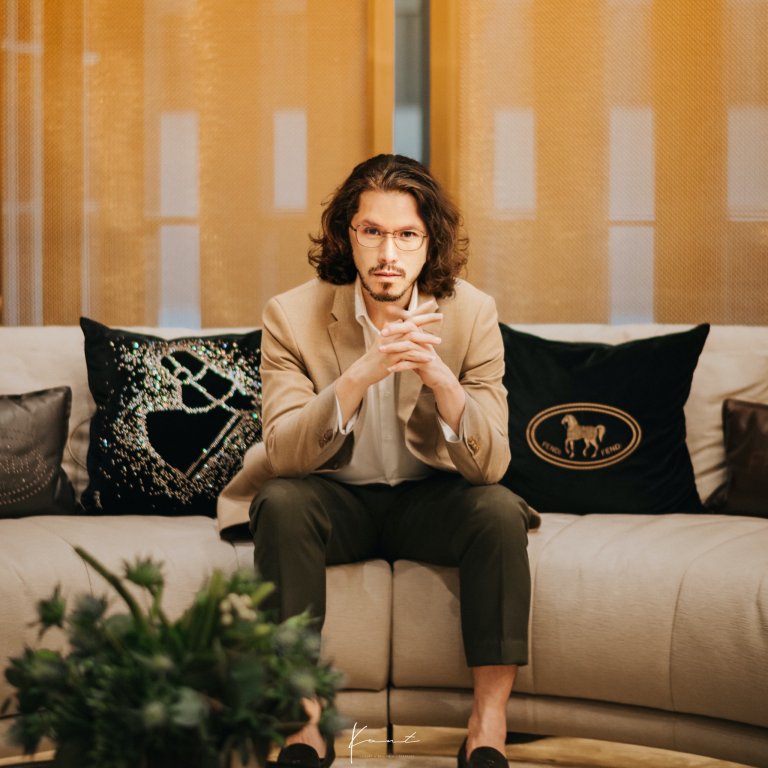 LAVIQ Exquisite Life Experience | KANT