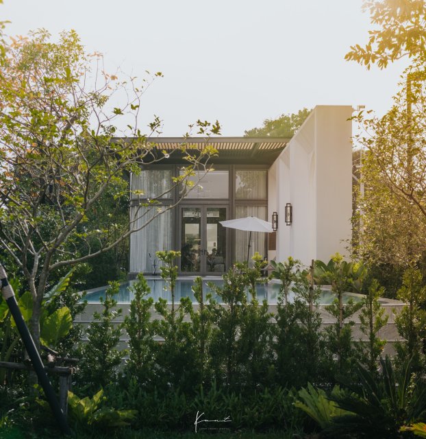 The Valor Ramintra | KANT