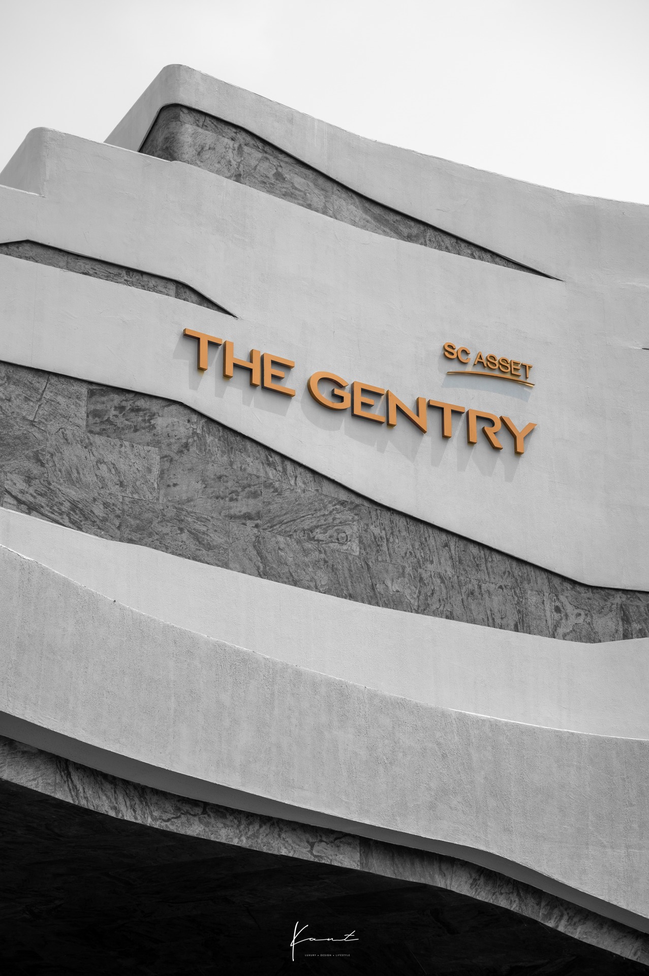 The Gentry Phatthanakan | KANT